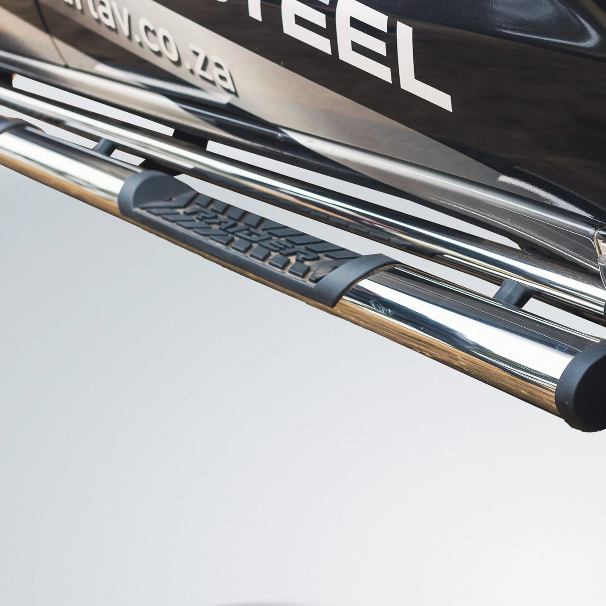 Toyota Hilux Side Steps Double Cab Stainless – MONTIGENIX