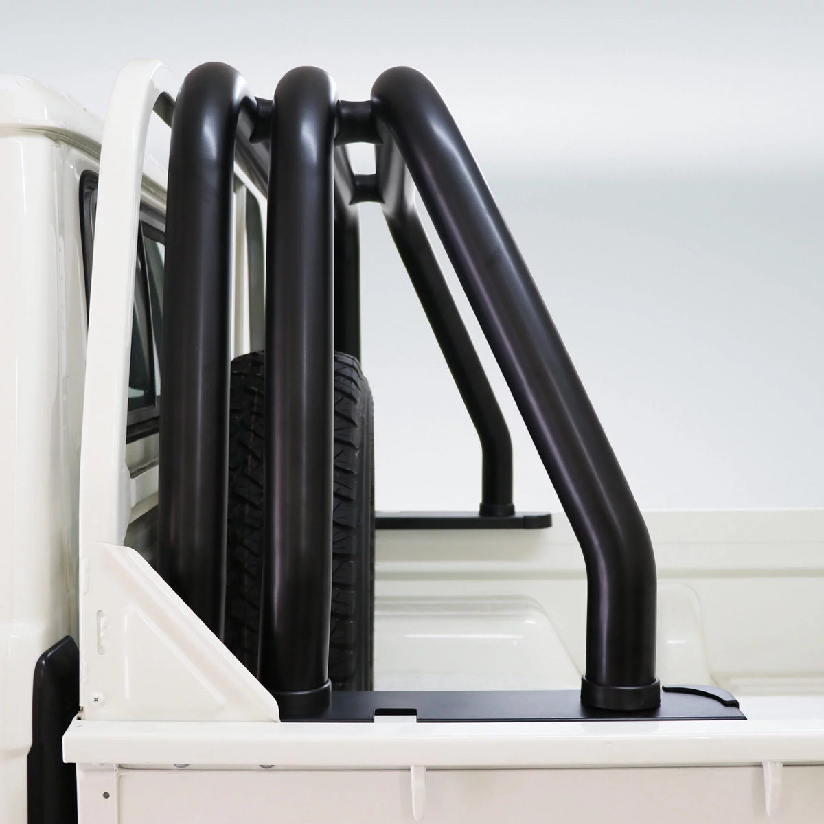 Toyota Land Cruiser 70 Series Triple Styling Bar Black – MONTIGENIX