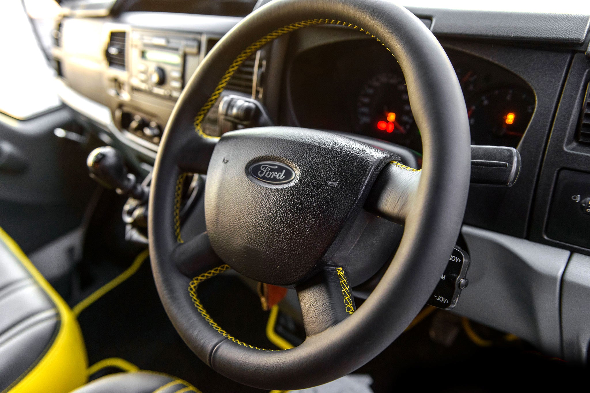 LEATHER SEATS & STEERING WHEELS – MONTIGENIX